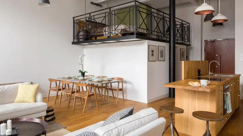 Antresola w domu – jak zrobić krok po kroku? Czy warto mieć w pokoju ...